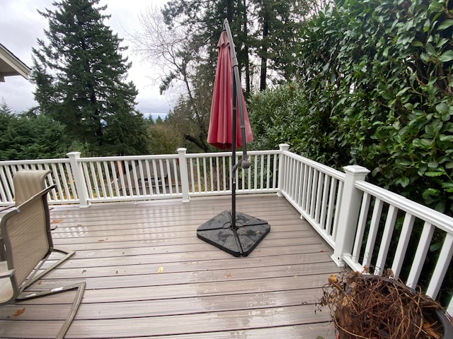 Trex Rocky Harbor Deck with Trex Transcend Railing - Deck Masters, LLC